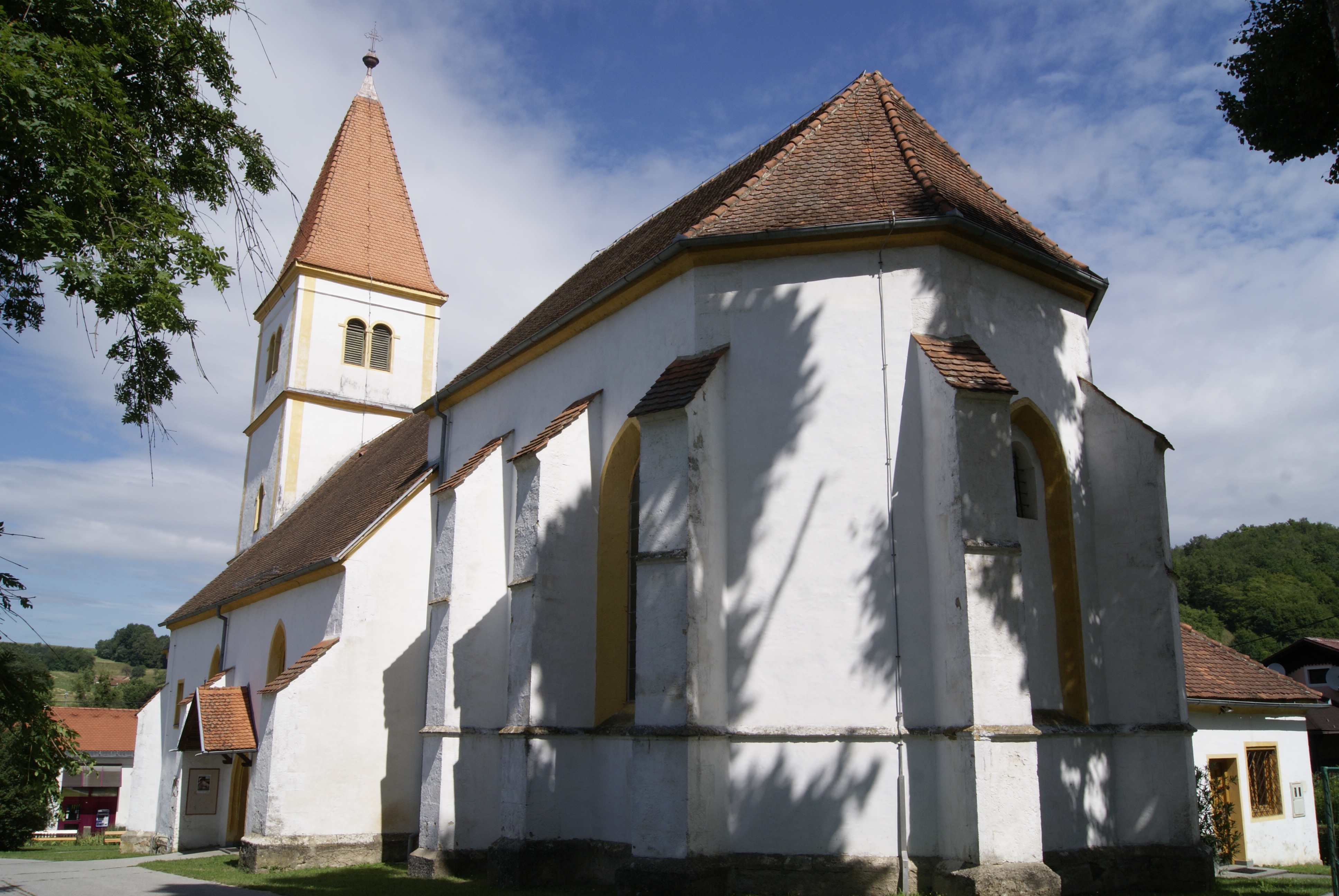 DIE KIRCHE MARIÄ HIMMELFAHRT IM GRAD - Vulkanija - Doživljajski park